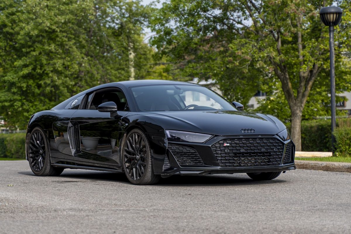 Book ur dream car with Vanguard Luxury Rentals now